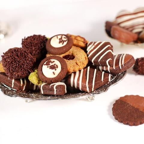 Assorted Petit Fours price in UAE | Carrefour UAE | supermarket kanbkam